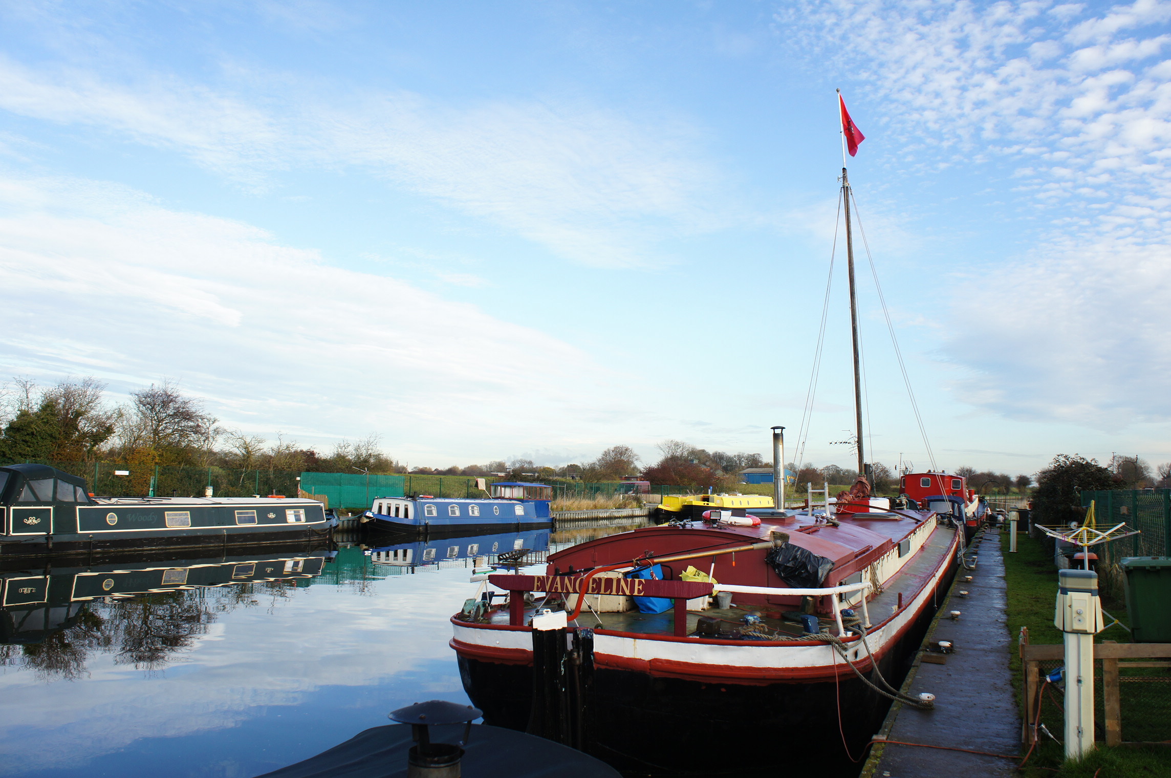 Bramwith Lock L1 Leisure :: Waterside Moorings