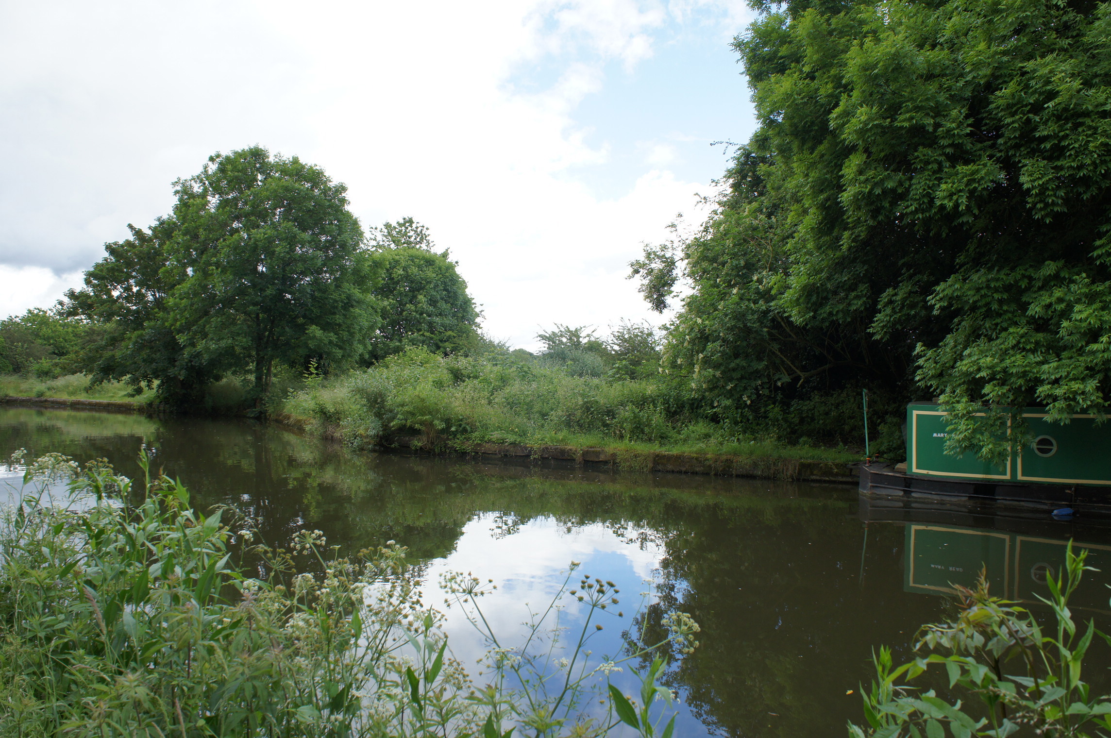 Common Moor L1 Leisure :: Waterside Moorings