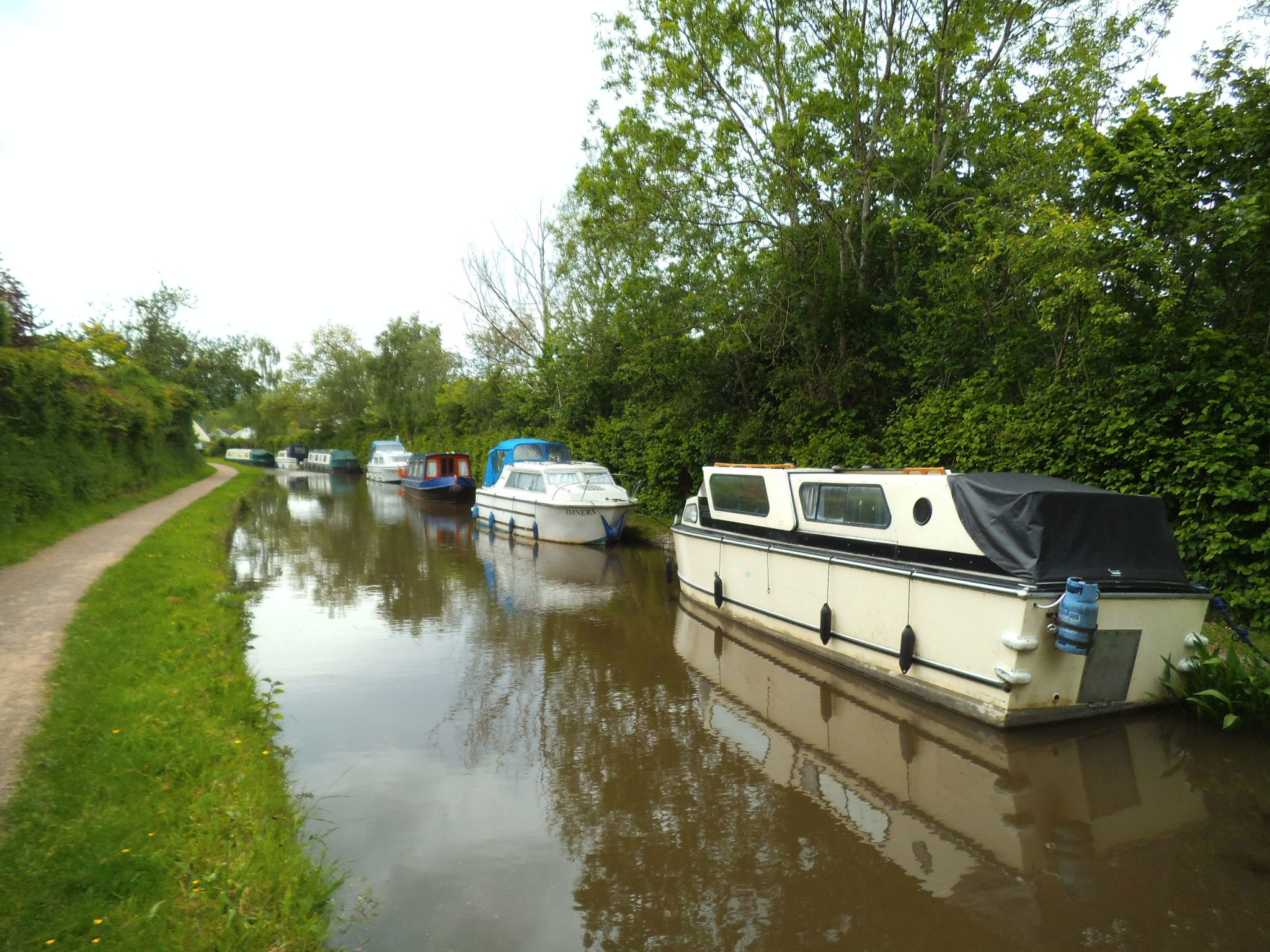 Govilon Wharf L1 Leisure :: Waterside Moorings