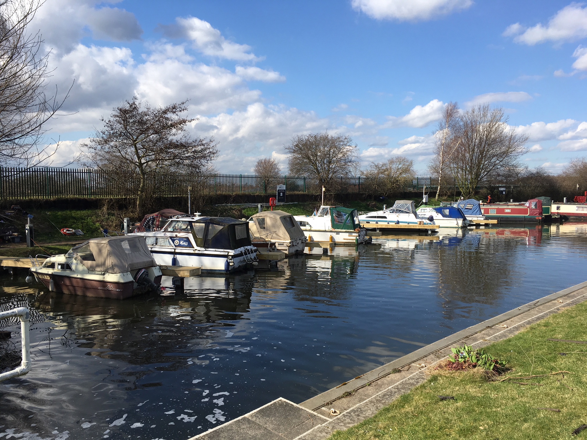 Long Sandall Lock L1 Leisure :: Waterside Moorings