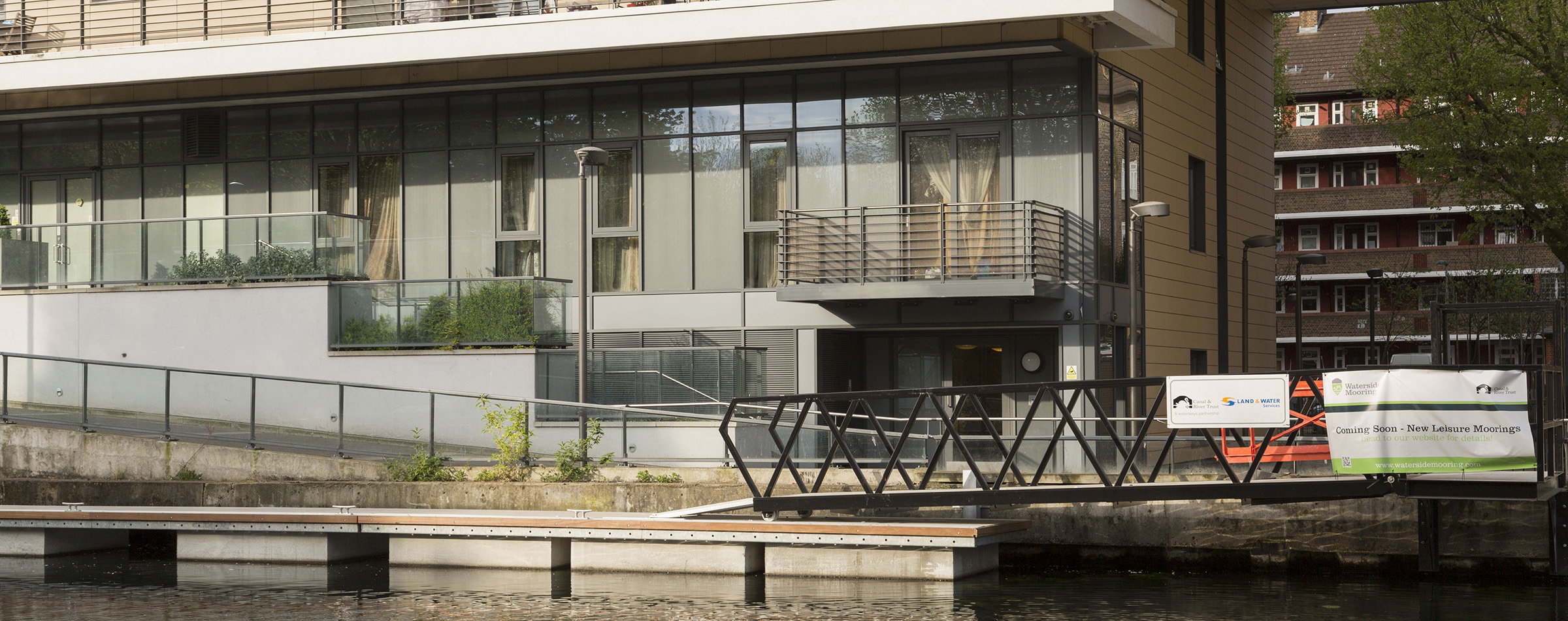 Matchmakers Wharf L1 Leisure :: Waterside Moorings