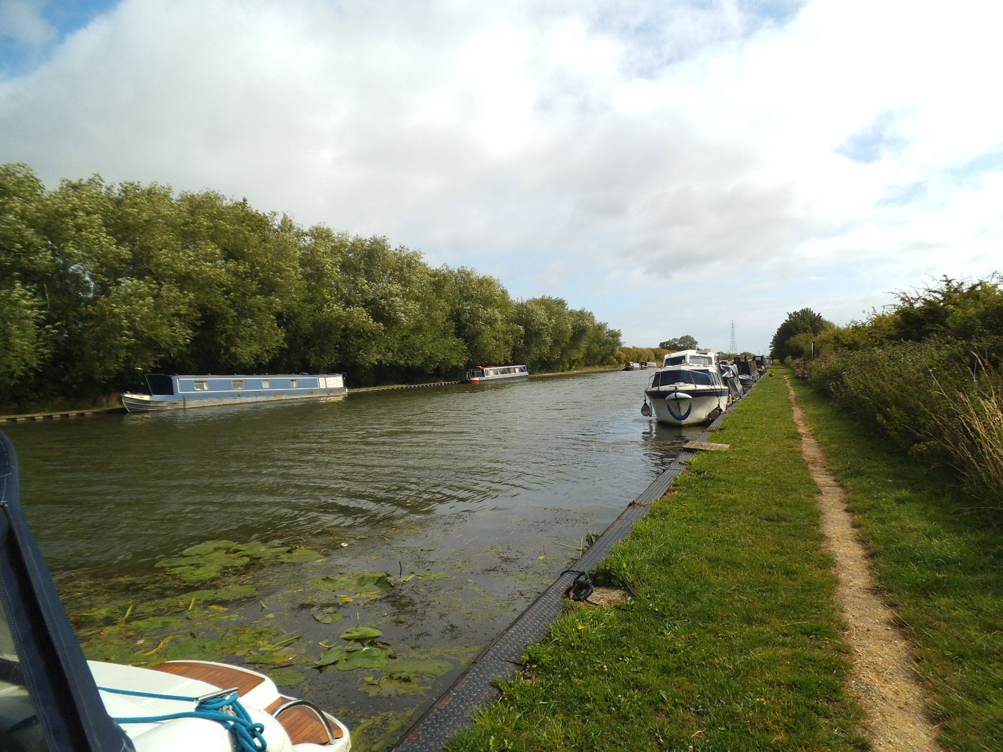 Saul Junction L1 Leisure :: Waterside Moorings