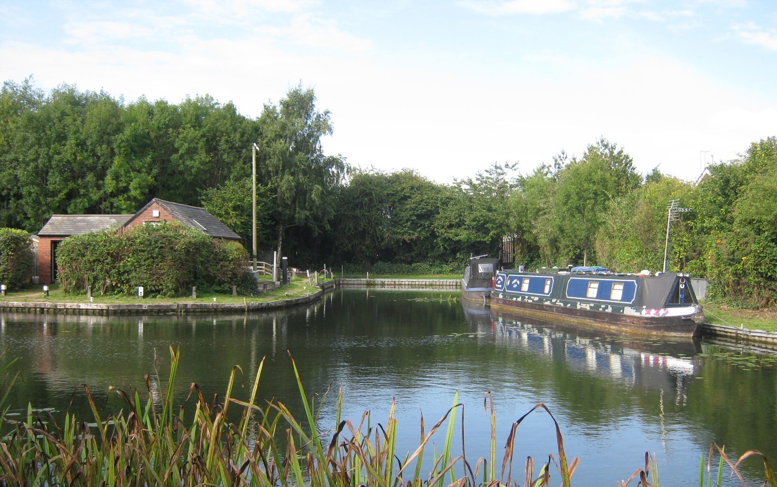 Sneyd Wharf (Electric) L1 :: Waterside Moorings