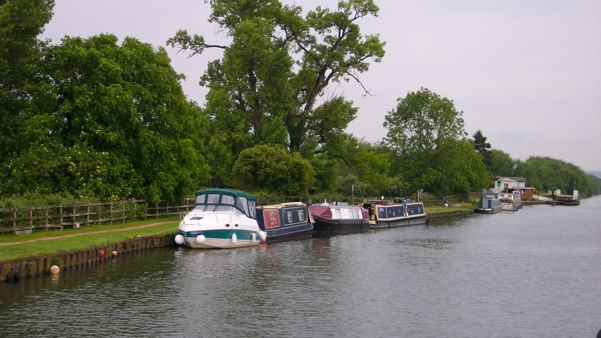 Splatt Bridge L1 Leisure :: Waterside Moorings
