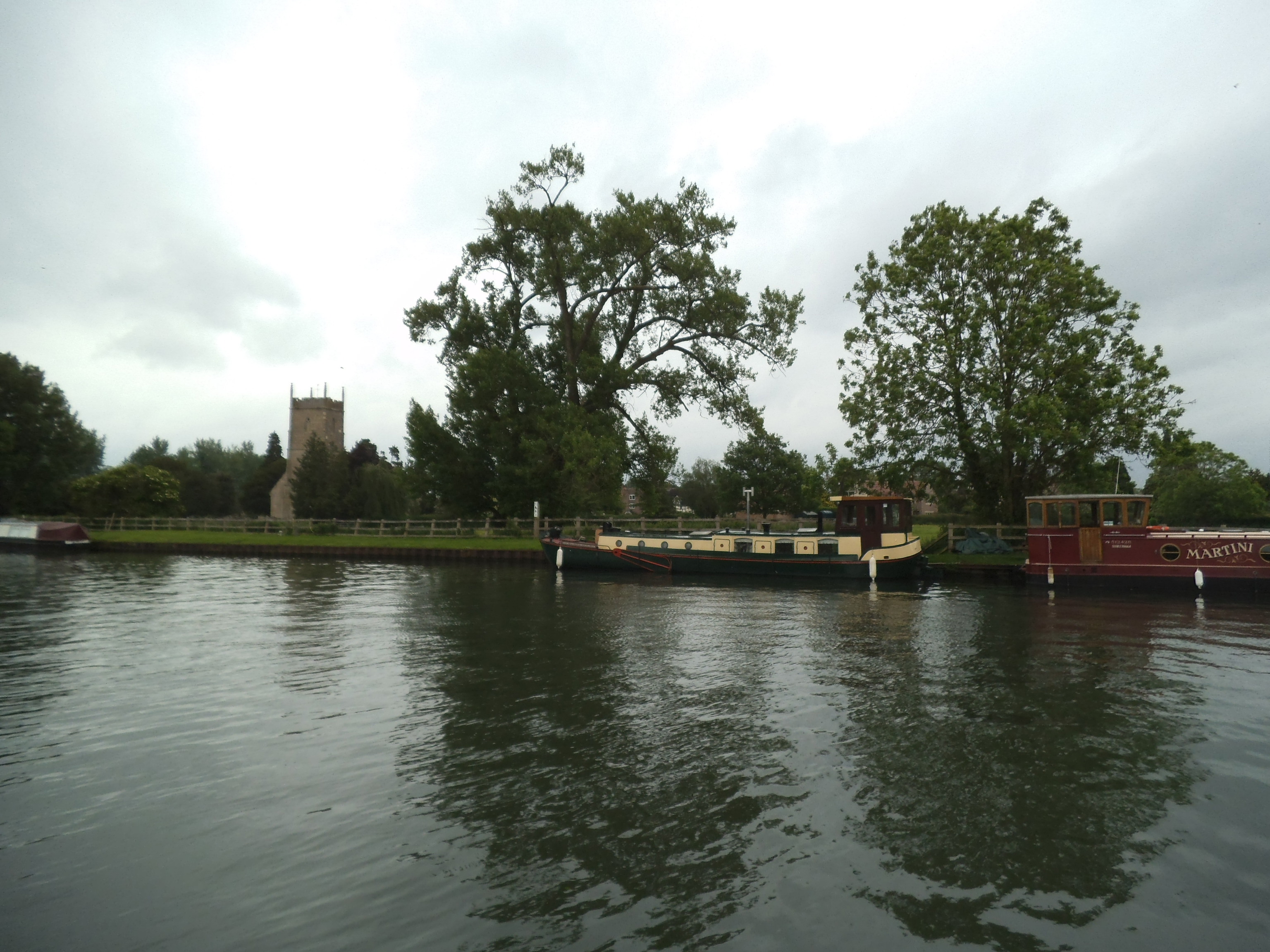 Splatt Bridge L1 Leisure :: Waterside Moorings