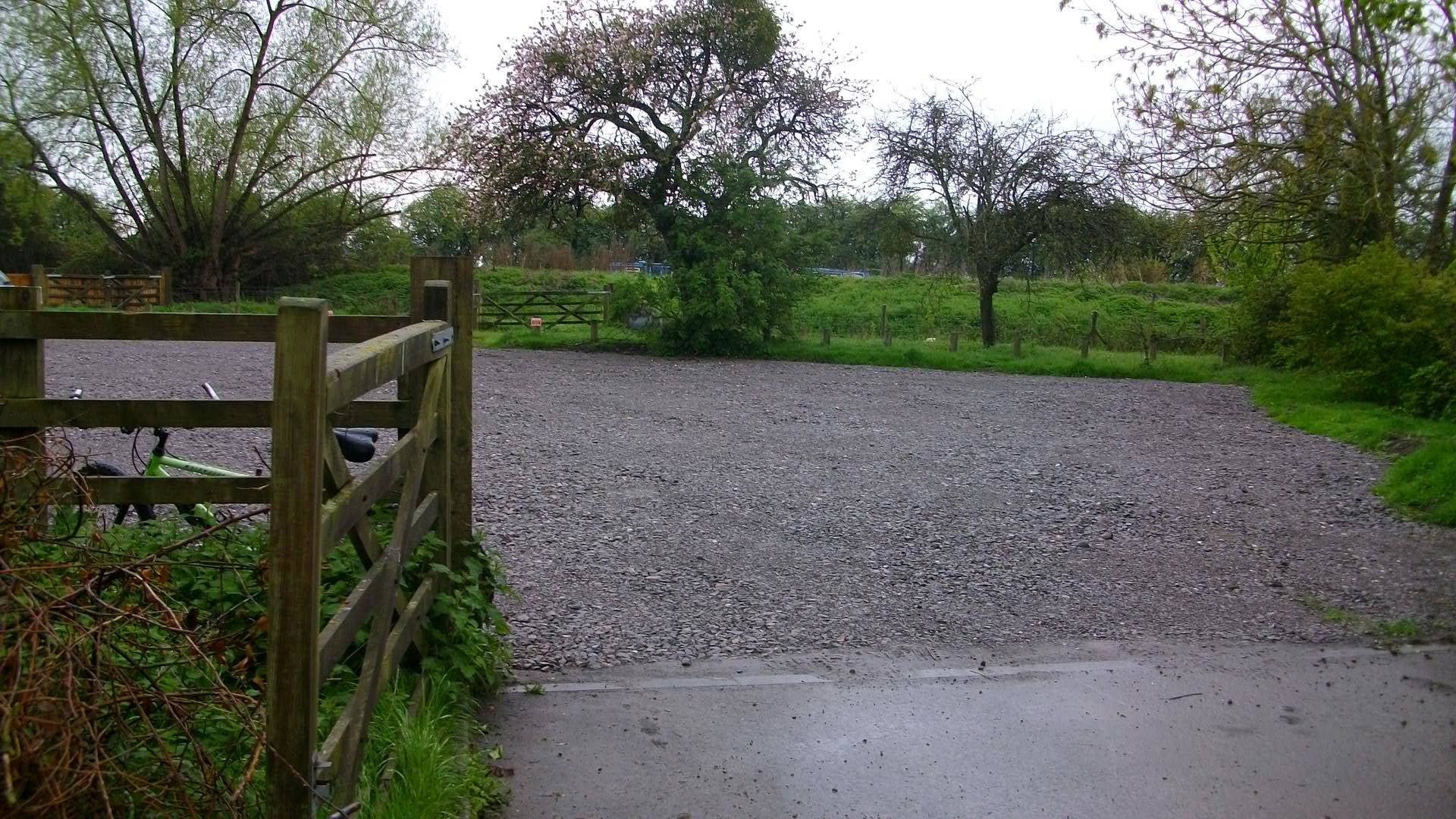 Splatt Bridge L1 Leisure :: Waterside Moorings