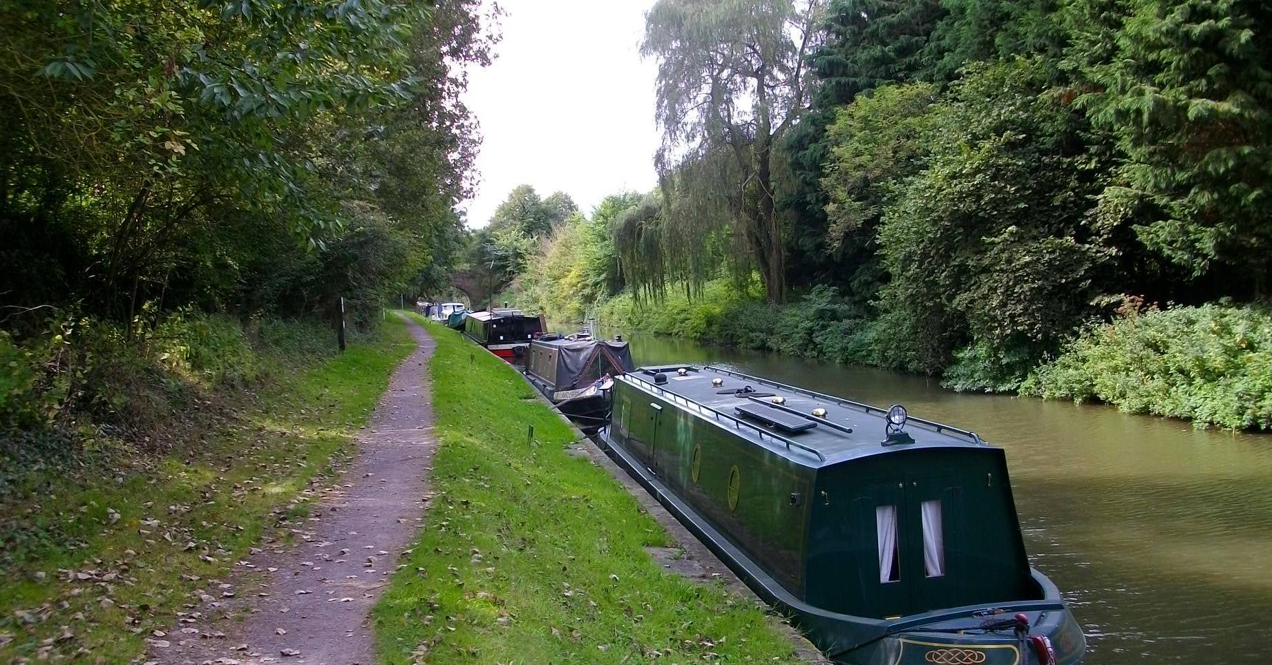 Wootton Rivers L1 Leisure :: Waterside Moorings